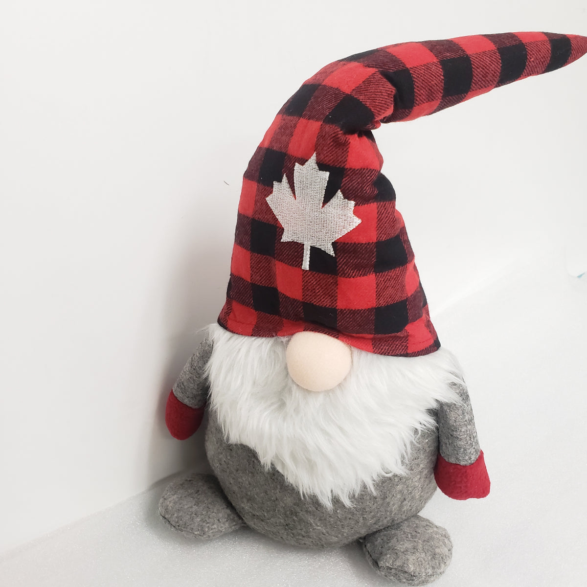 Canada Maple Leaf Christmas Gnome – Dove and Arrow